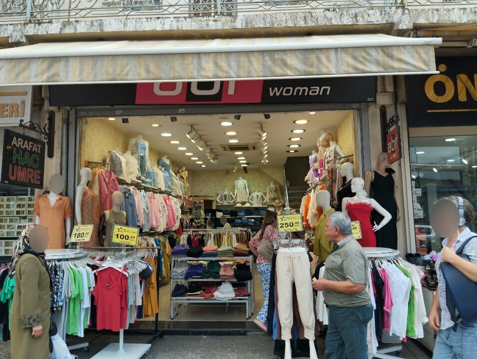 Giyim mağazası Abr Woman, İzmir, foto
