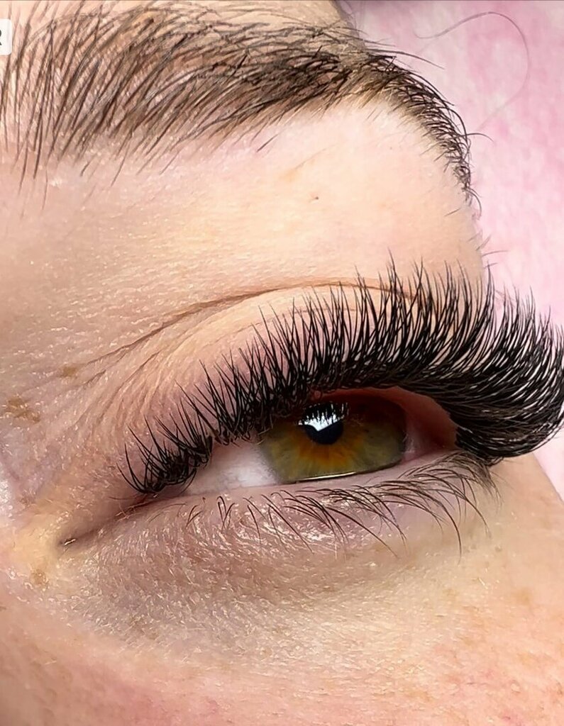 Kaş ve kirpik salonu Pahomovich. Lash, Saint‑Petersburg, foto