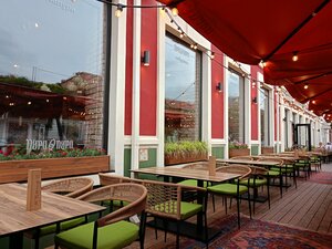 Пури Пури (Lenina Street No:54, Yeysk), restoran  Yeysk'ten