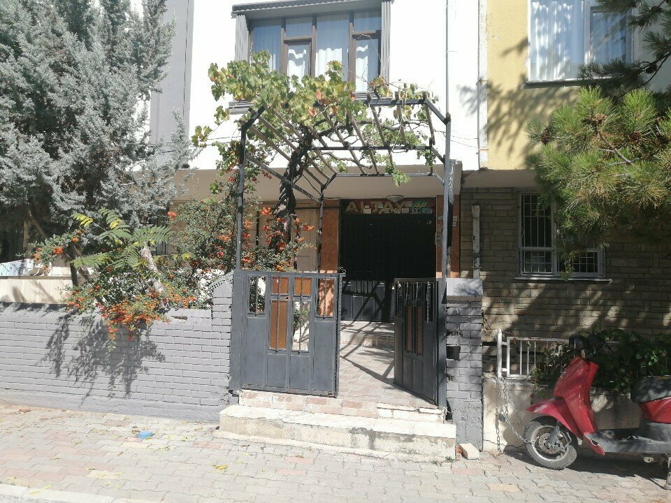 Apartman kompleksi Altay Apartmanı, Konya, foto