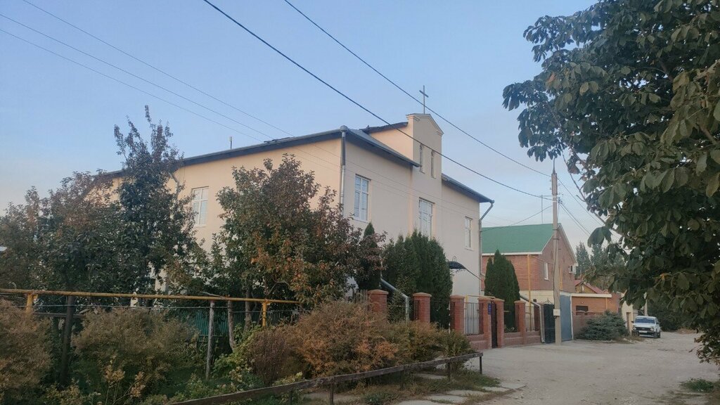 Protestan kilisesi Tserkov Yevangelskikh khristian-baptistov Blagaya Vest, Tolyatti (Togliatti), foto