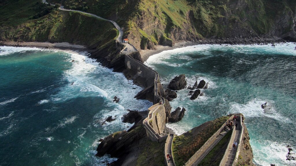 Katolik kiliseleri San Juan de Gaztelugatxe, Bask Ülkesi, foto