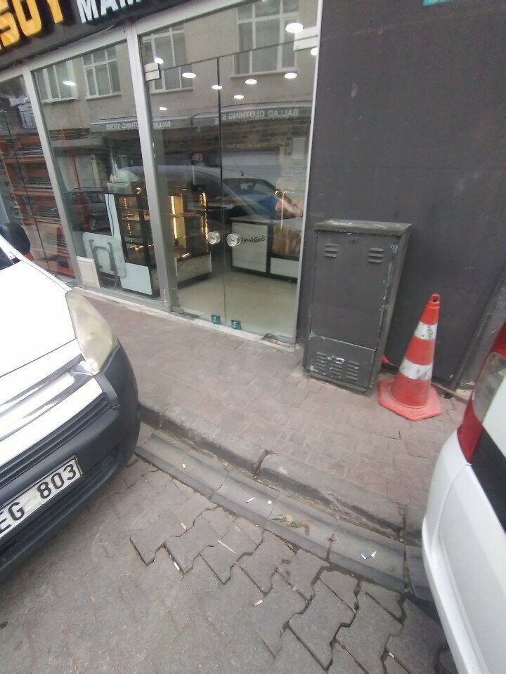 Ekmek fırını Yücesoy Unlu Mamülleri, İstanbul, foto