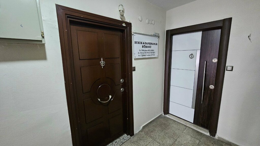 Avukatlar AV. Çiğdem Candan Şener, Adana, foto