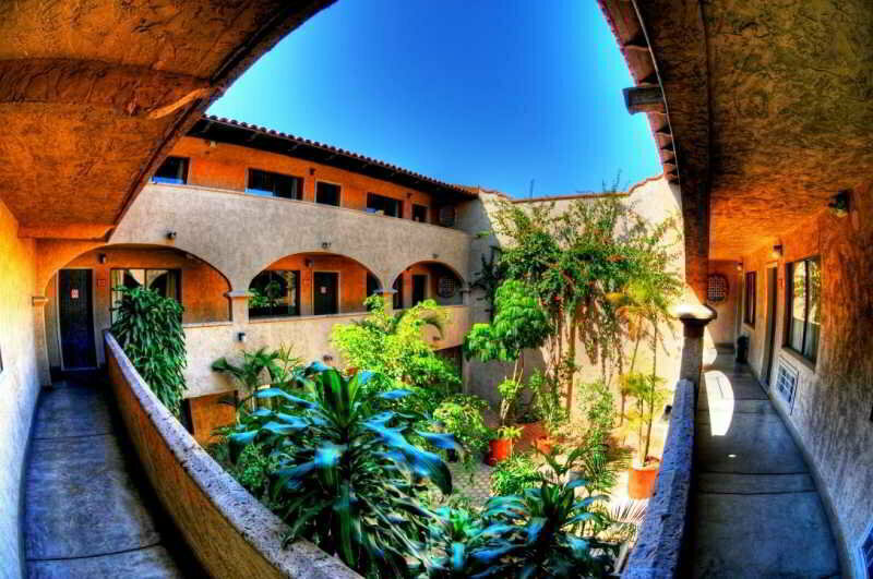Otel Hotel La Villa de Zaragoza, Tijuana, foto