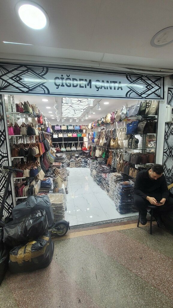 Çanta ve valiz mağazaları Çiğdem Çanta, İstanbul, foto