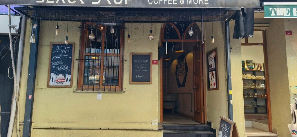 Kahve dükkanı Black Drop Coffee & More, İstanbul, foto