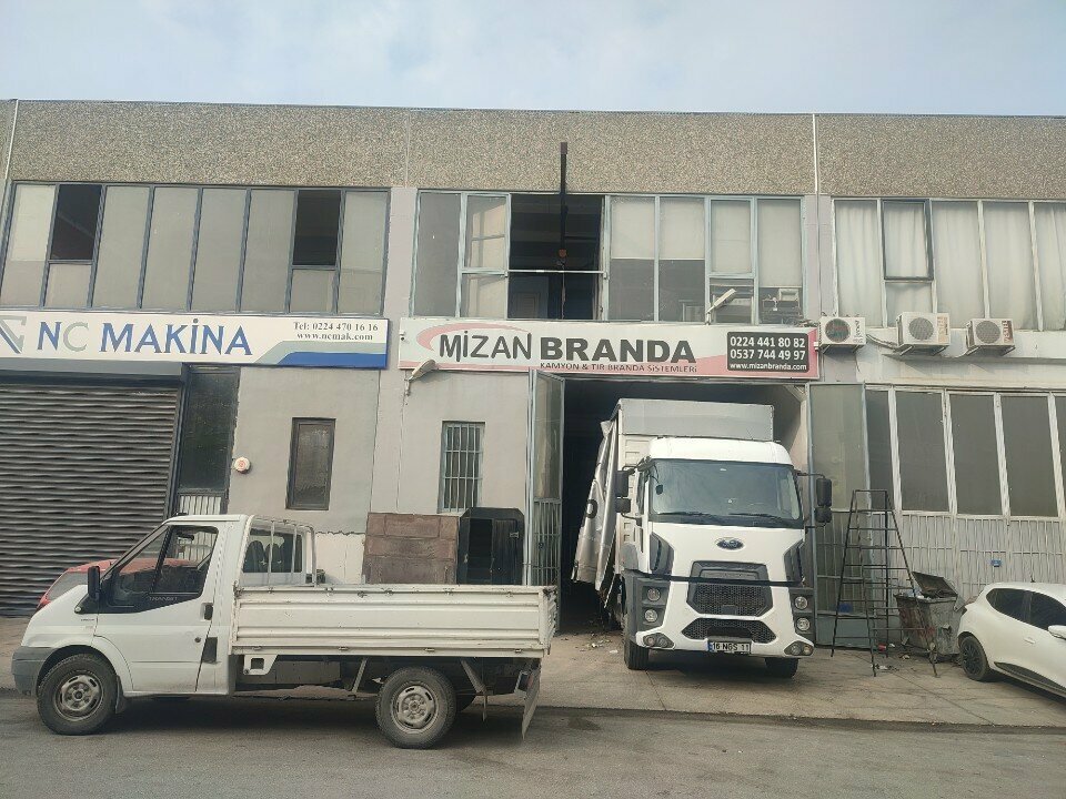 Çerçeve ve çadır yapıları Mizan Branda, Bursa, foto