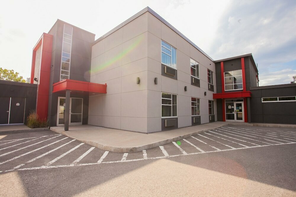 Otel Hôtel Ô Laval, Laval, foto