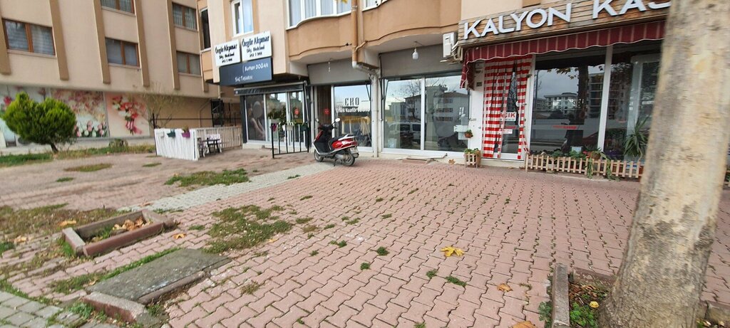 Özel ağız ve diş sağlığı klinikleri ve muayenehaneleri Diş Hekimi Özgür Akpınar, Bursa, foto