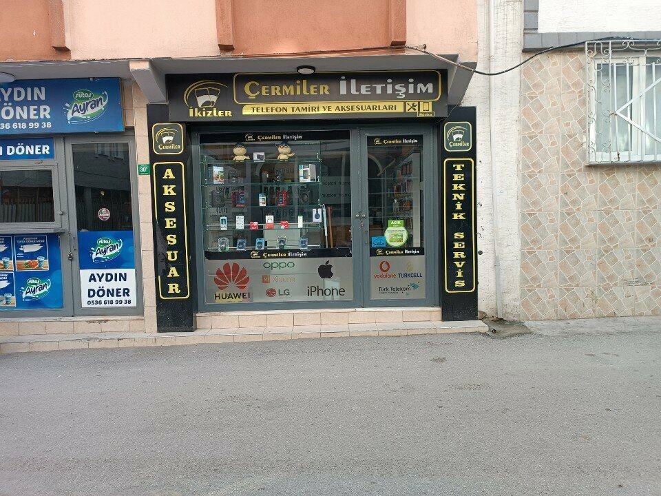 Cep telefonu ve aksesuarları satış mağazaları Çermiler İletişim, Bursa, foto