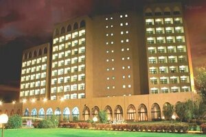 Hotel l'Amitie (formerly known as Ledger Plaza) (N'Djamena), otel  Ndjamena'dan