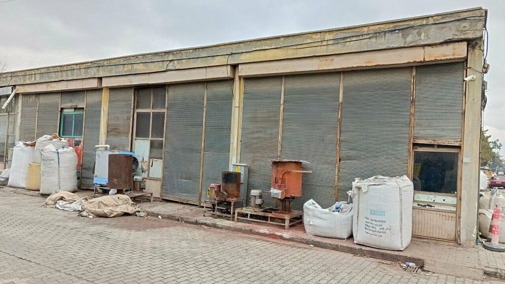 Plastik ürün üreticileri Harputlu Plastik Hediyelik Eşya Yusuf ve Ali Fuat Şenharputlu, Konya, foto