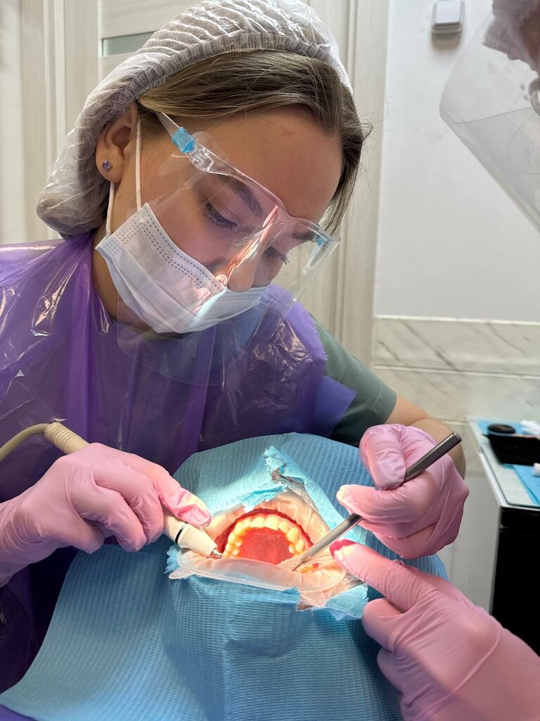 Özel ağız ve diş sağlığı klinikleri ve muayenehaneleri Trio Smile, Moskova, foto