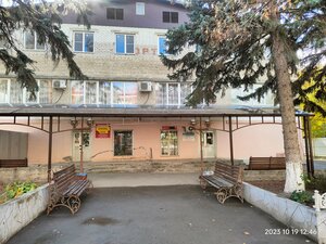 Fort (Lenina Street No:149Б, Zheleznovodsk), kantin, yemekhane  Zheleznovodsk'tan