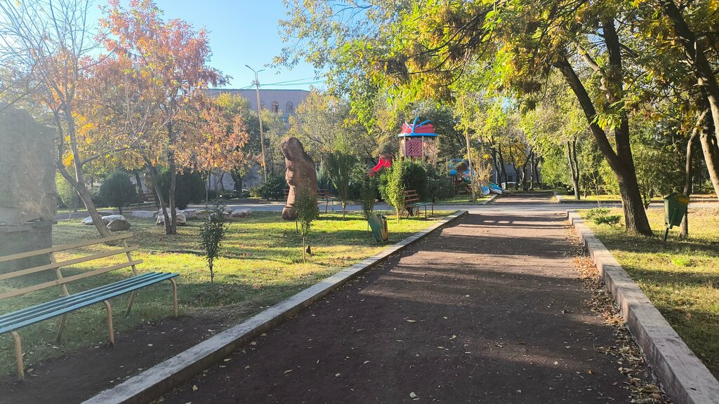 Oyun alanı Playground, Erivan, foto