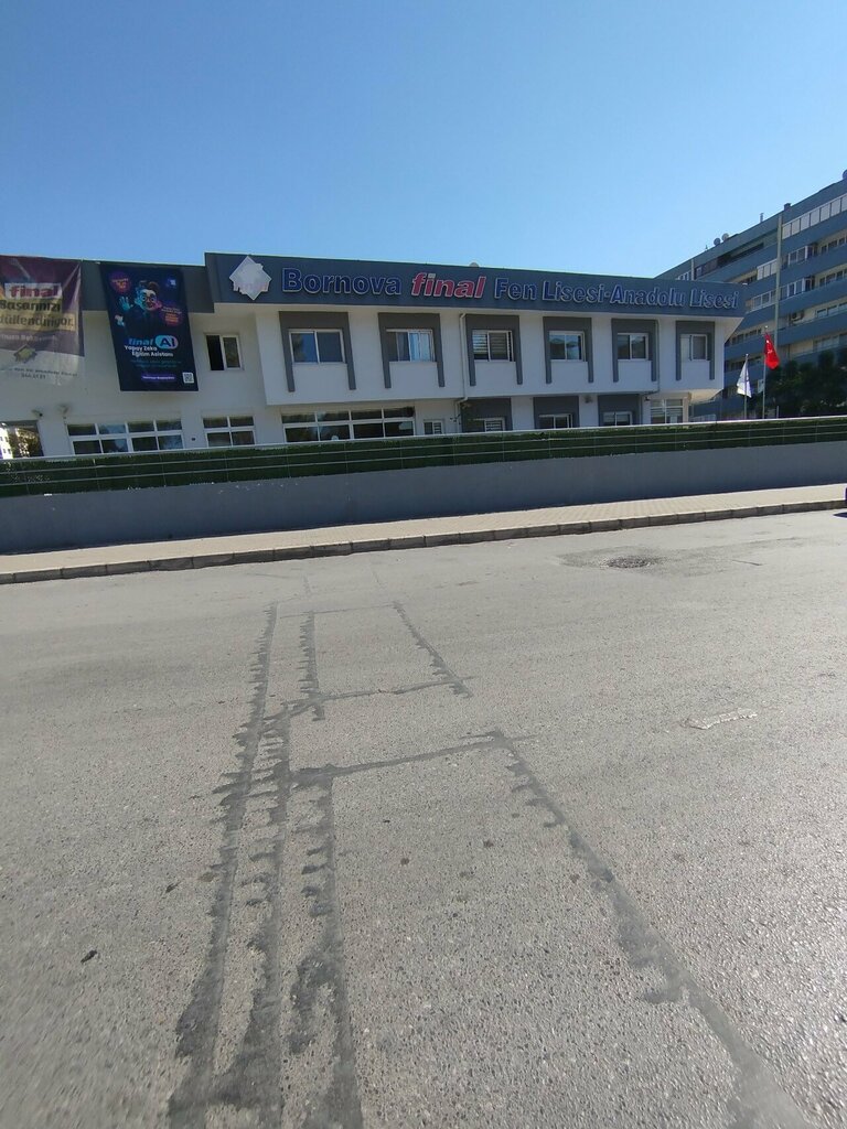 Özel okul Bornova Final Anadolu ve Fen Lisesi, İzmir, foto