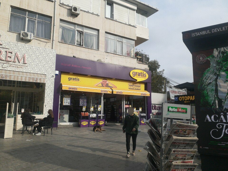 Kozmetik ve parfümeri mağazaları Gratis, İstanbul, foto