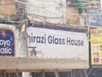 Shirazi Glass & Aluminium (Shahjahan Avenue No:85/11, Gulberg Town, Block 16), cam atölye  Karaçi'den