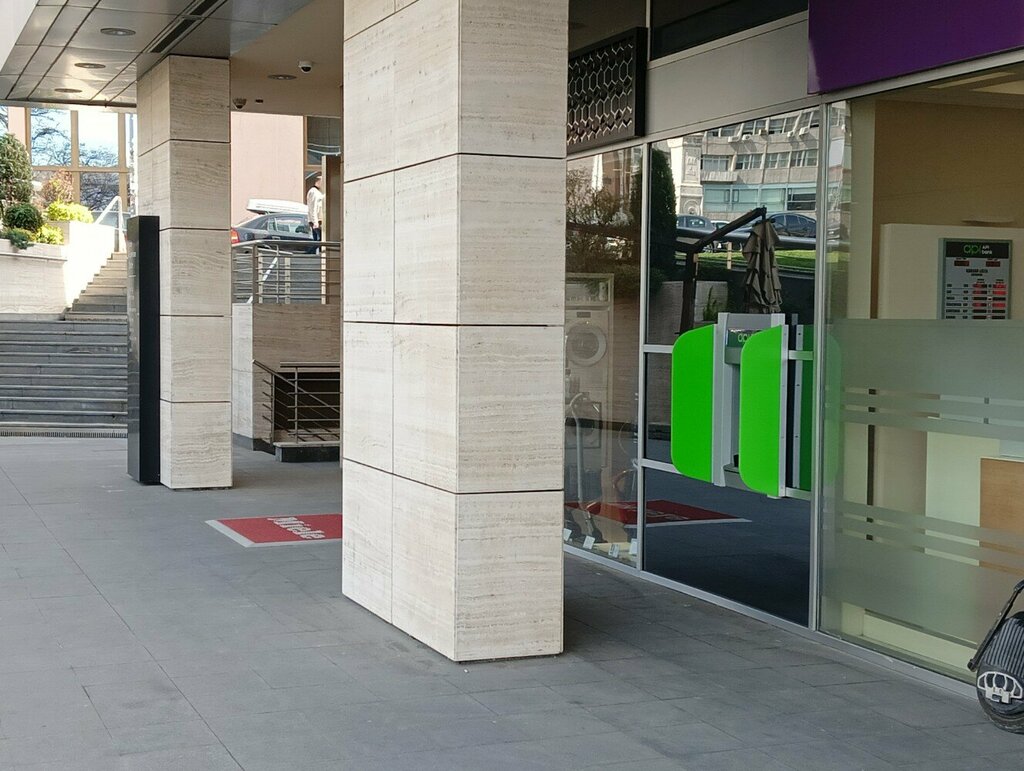 ATM'ler Api Bank, Belgrad, foto