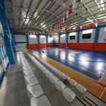 Onikişubat Şehit Zekeriya Boyar Kapalı Spor Salonu (Kahramanmaraş, Onikişubat, Hürriyet Mah., 34037. Sok., 4/1), spor ve jimnastik salonları  Kahramanmaraş'tan