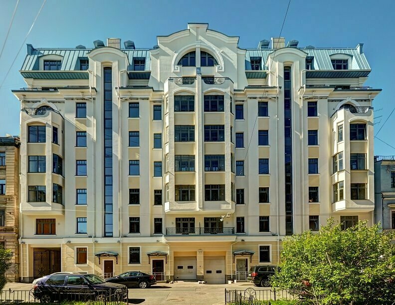 Konut blokları Dom na 4-y Sovetskoy ulitse, Saint‑Petersburg, foto