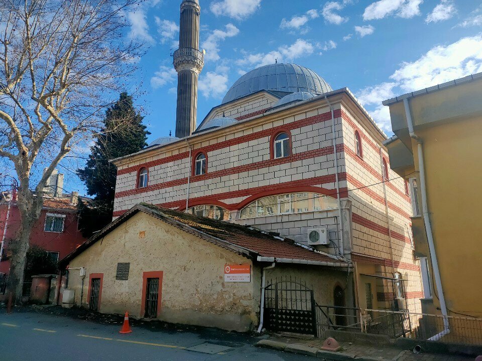 Cami Bodrumi Ömer Lütfi Efendi Cami, İstanbul, foto