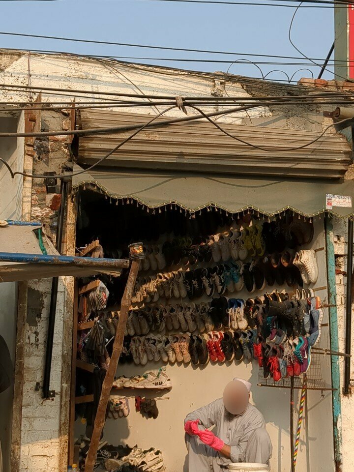 Ayakkabı mağazaları Hassan shoes shop, Lahor, foto