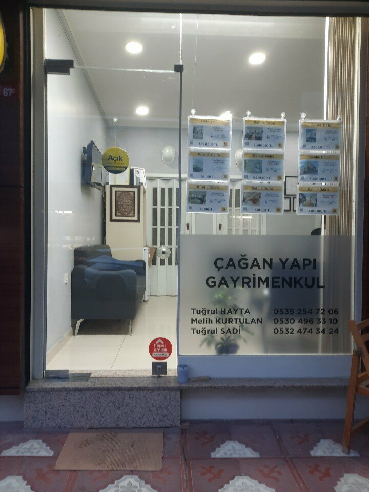 Emlak ofisi Çağan Emlak, İstanbul, foto