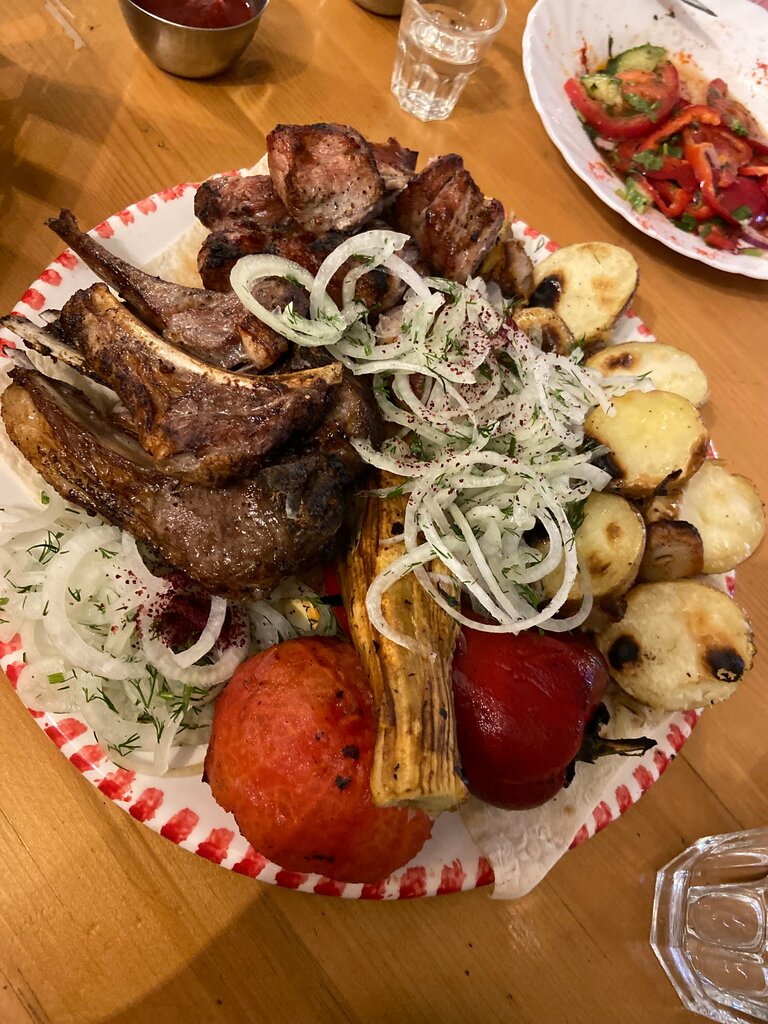 Kafe Shashlychnaya U Edika, Kislovodsk, foto