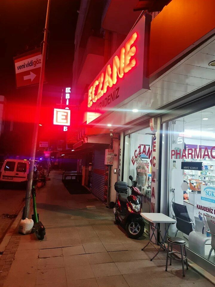 Eczaneler Karadeniz Eczanesi, İzmir, foto