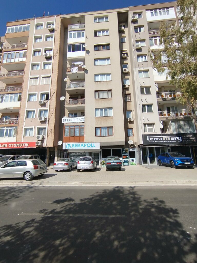 Müzik okulları ve konservatuarlar Tanburacı, İzmir, foto