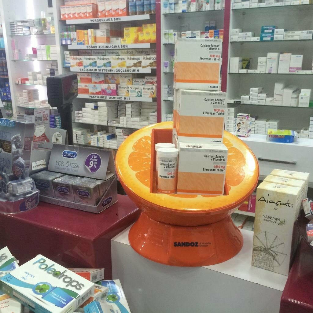 Eczaneler Çarem Eczanesi, İzmir, foto