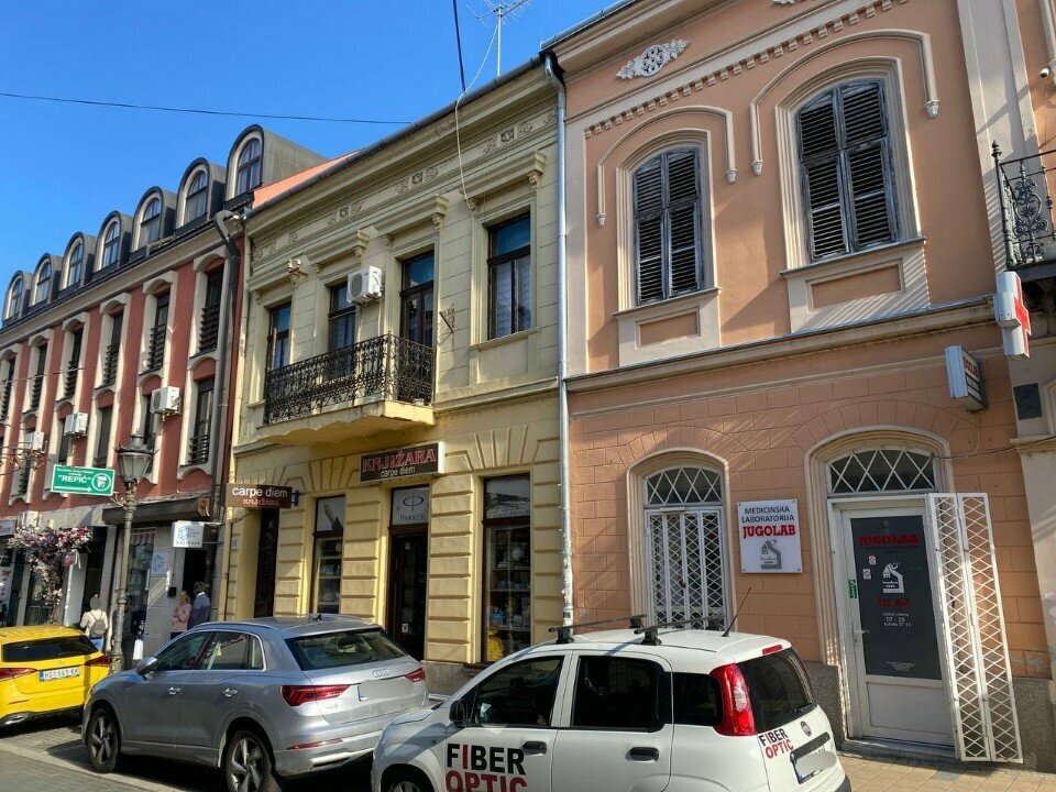 Tıbbi laboratuvarlar Jugolab, Novi Sad, foto