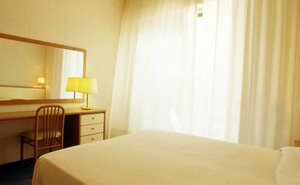 Hotel Riviera (Via Colla No:55, Celle Ligure), otel  Celle Ligure'den