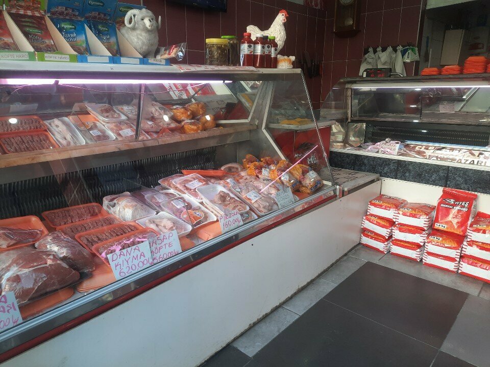 Kasap, şarküteri Oğuzhan Et Ve Tavuk Pazarı, İstanbul, foto