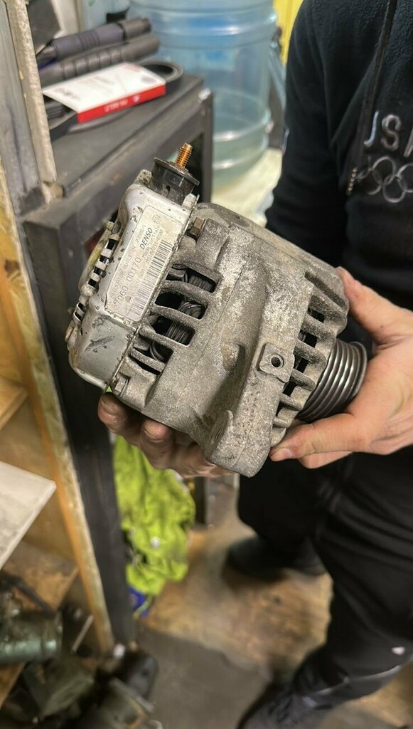 Otomobil servisi Статор, Çita, foto