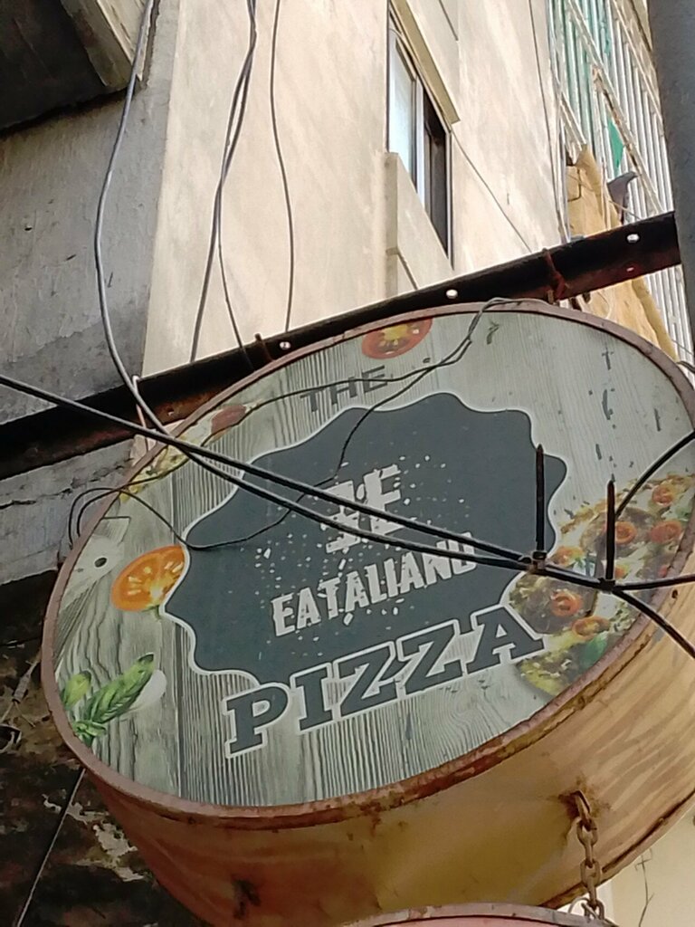 Restoran Eataliano pizza, Karaçi, foto