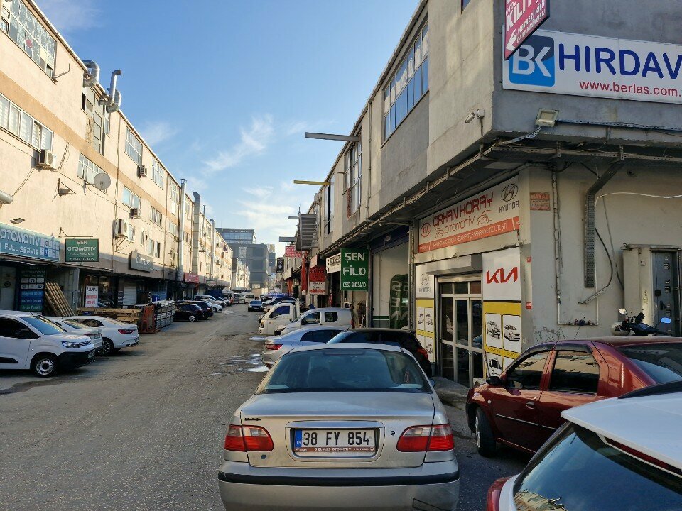 Otomobil servisi Haramidere Sanayi Sitesi H Blok, İstanbul, foto
