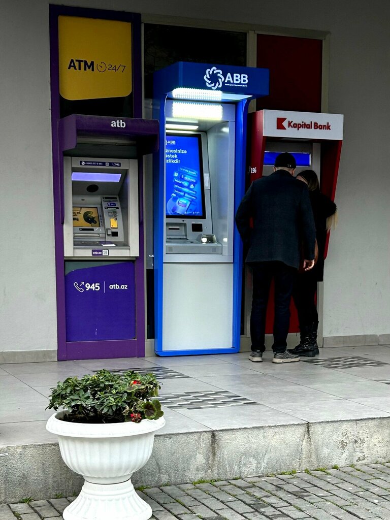 ATM'ler ABB ATM, Bakü, foto