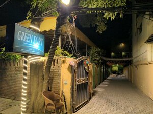 Green Fort (No:2, Gulberg 3, Block C2), otel  Lahor'dan