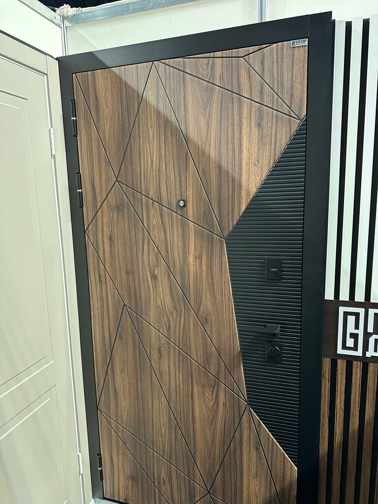 Kapılar Дверирум, Kazan, foto