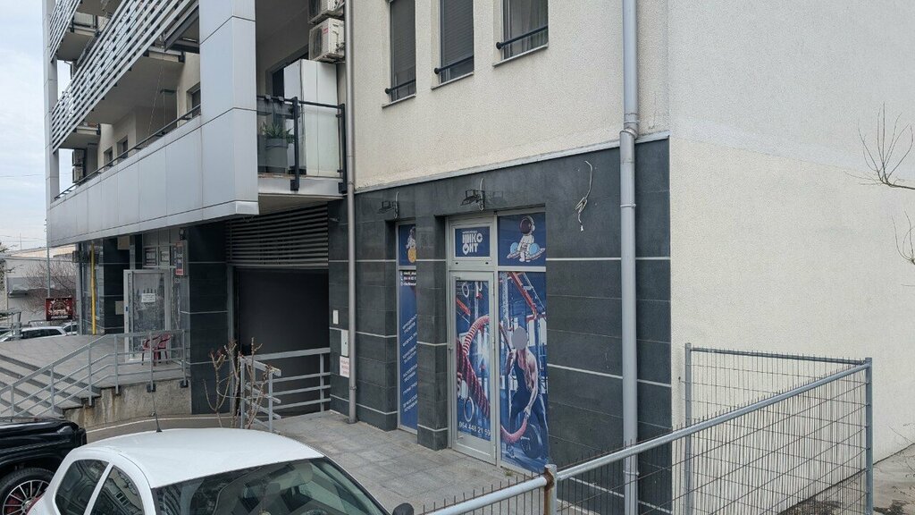 Fitness kulüpleri Fitnes studio Niks Fit Banovo Brdo, Belgrad, foto