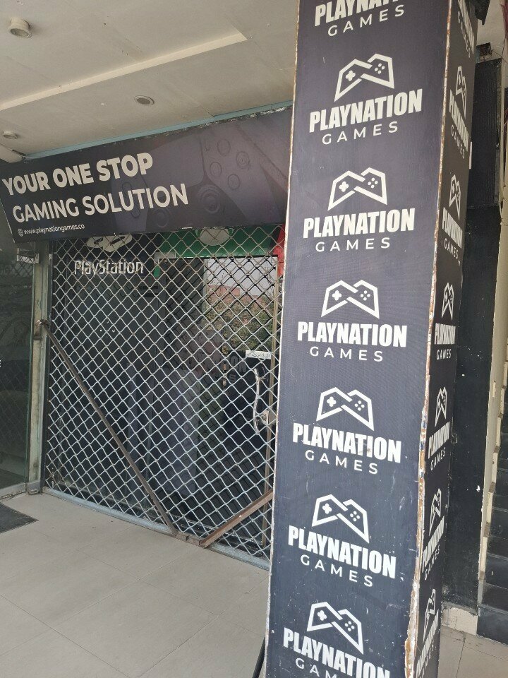 Diskler, plakalar PlayNation Games, Lahor, foto