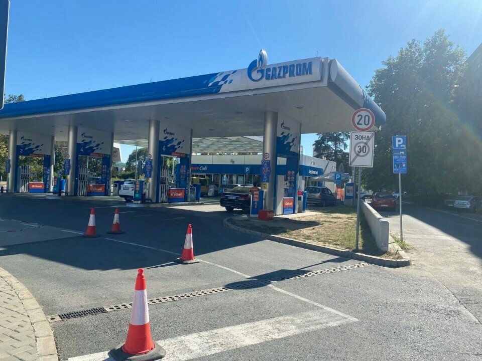 Benzin istasyonu Gazprom, Novi Sad, foto