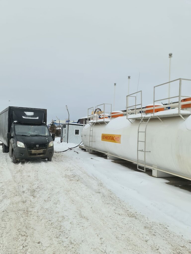 Benzin istasyonu Emircom-DT, Naberejniye Çelny (Yar Çallı), foto