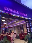 Burger House (Mendeleyeva Street No:137), kafe  Ufa'dan