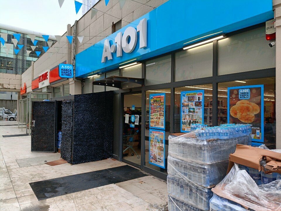 Süpermarket A 101, İstanbul, foto