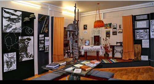 Müzeler ve sanat galerileri Сещинский музей интернационального подполья, филиал Брянского государственного краеведческого музея, Brianskaya oblastı, foto