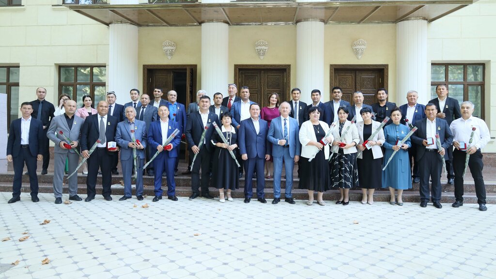 Sivil toplum kuruluşları Samarkand Regional Branch of the Artists' Union of Uzbekistan, Semerkant, foto